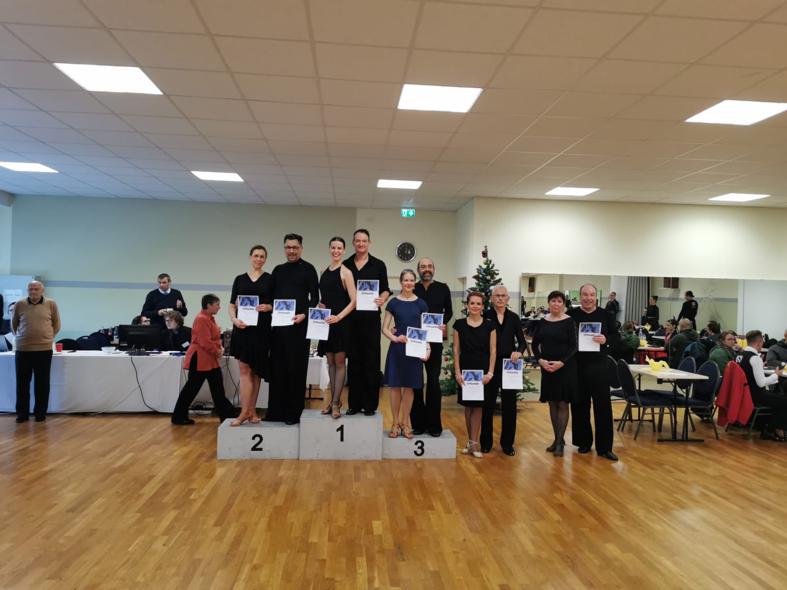 🏆 Dreimal 1.Platz für Hansi Vollmer und Jennifer Albrecht - TSC Savoy ...